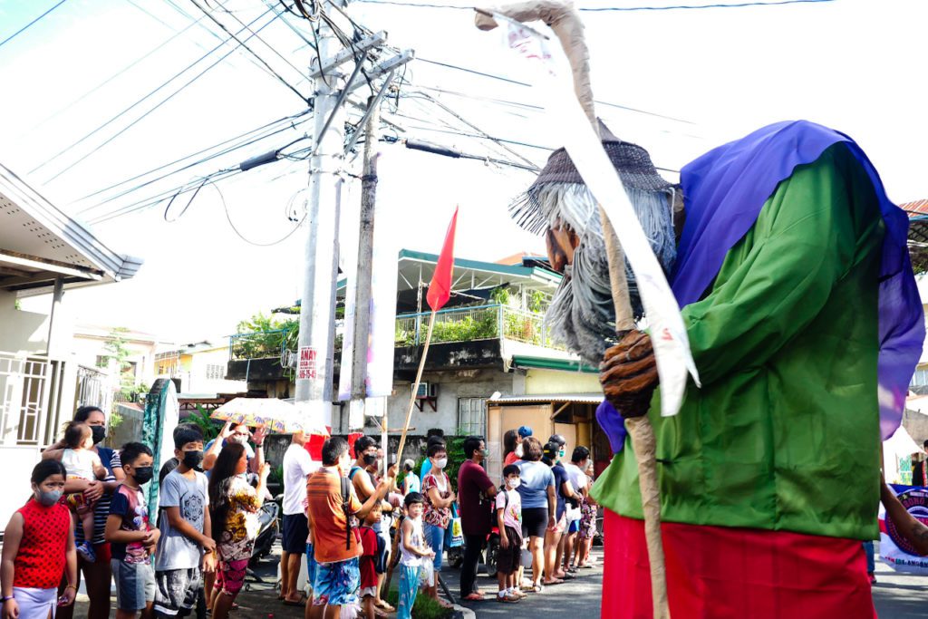 Higante Festival, Philippines, boasts massive paper mache puppets